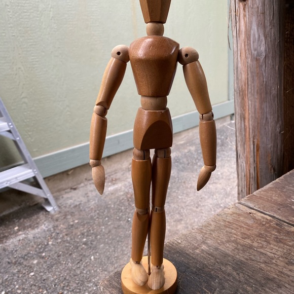 not sure | Art | Wood Artist Drawing Minimanikin Articulated Mannequin ...